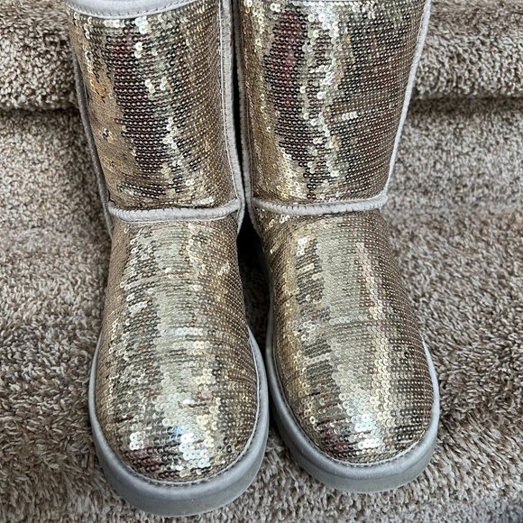 UGG | Shoes | Ugg Womens Classic Short Gold Sparkles Sequined Boots | Poshmark